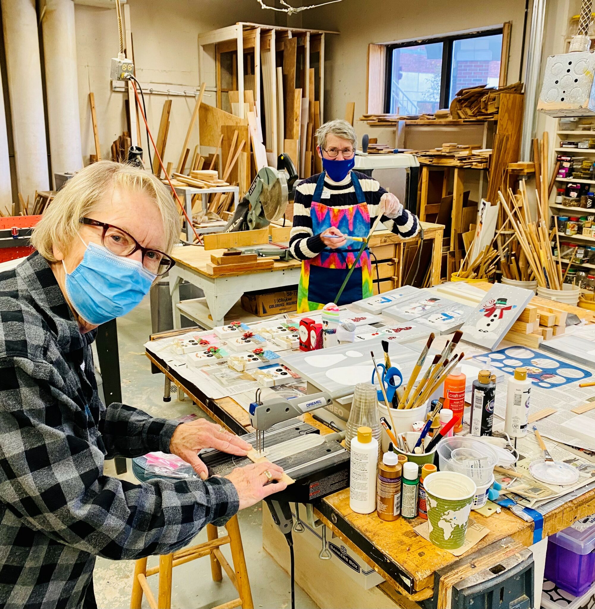 Residents Find Comfort in Woodworking During Pandemic | Oak Trace